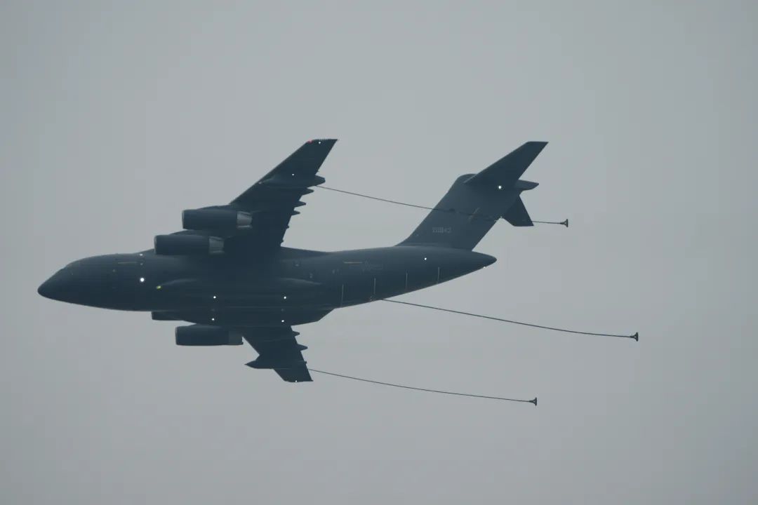 运油-20加油软管公开亮相！_央广网